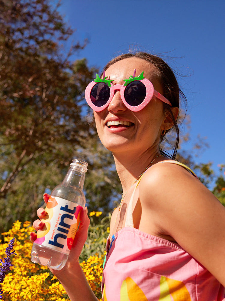 Peach Raspberry Infused Water 16 oz | Hint